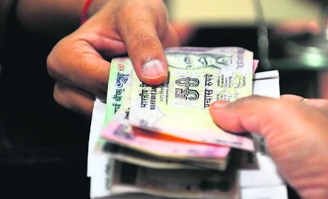 Revenue official arrested by Vigilance Bureau, while accepting Rs ...
