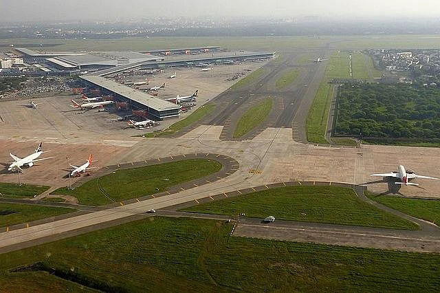 Delhi Airport Extends Third Runway Closure, Reopening Now Expected In ...