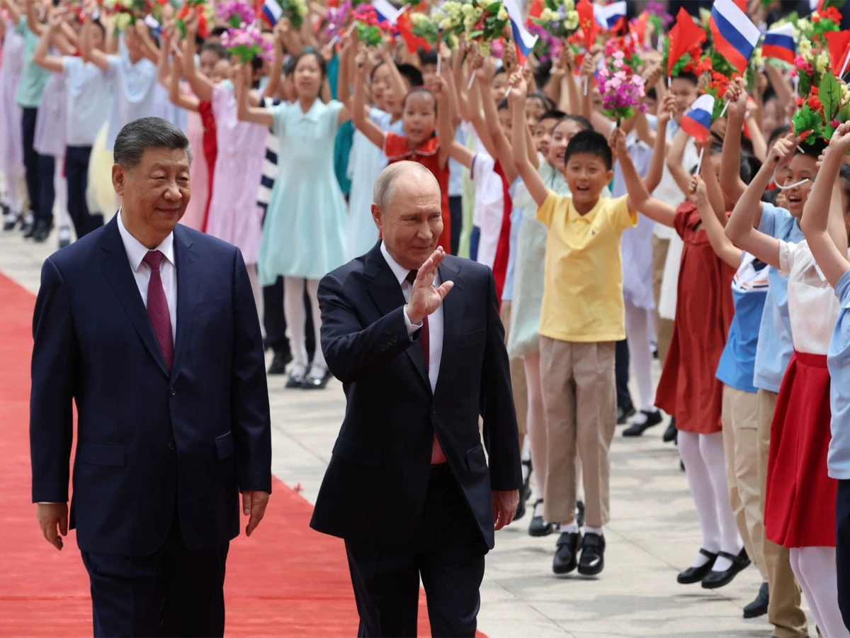 Xi enjoys tête-à-tête with Putin | Dailyhunt