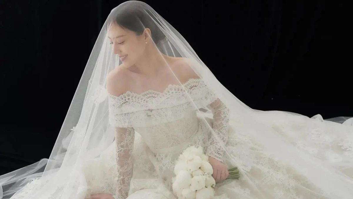 Moon Chae-Won Dazzles Fans with Bridal Photos Ahead of June Wedding ...