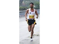 Gulveer Singh becomes first Indian to run sub-4-minute mile | Dailyhunt