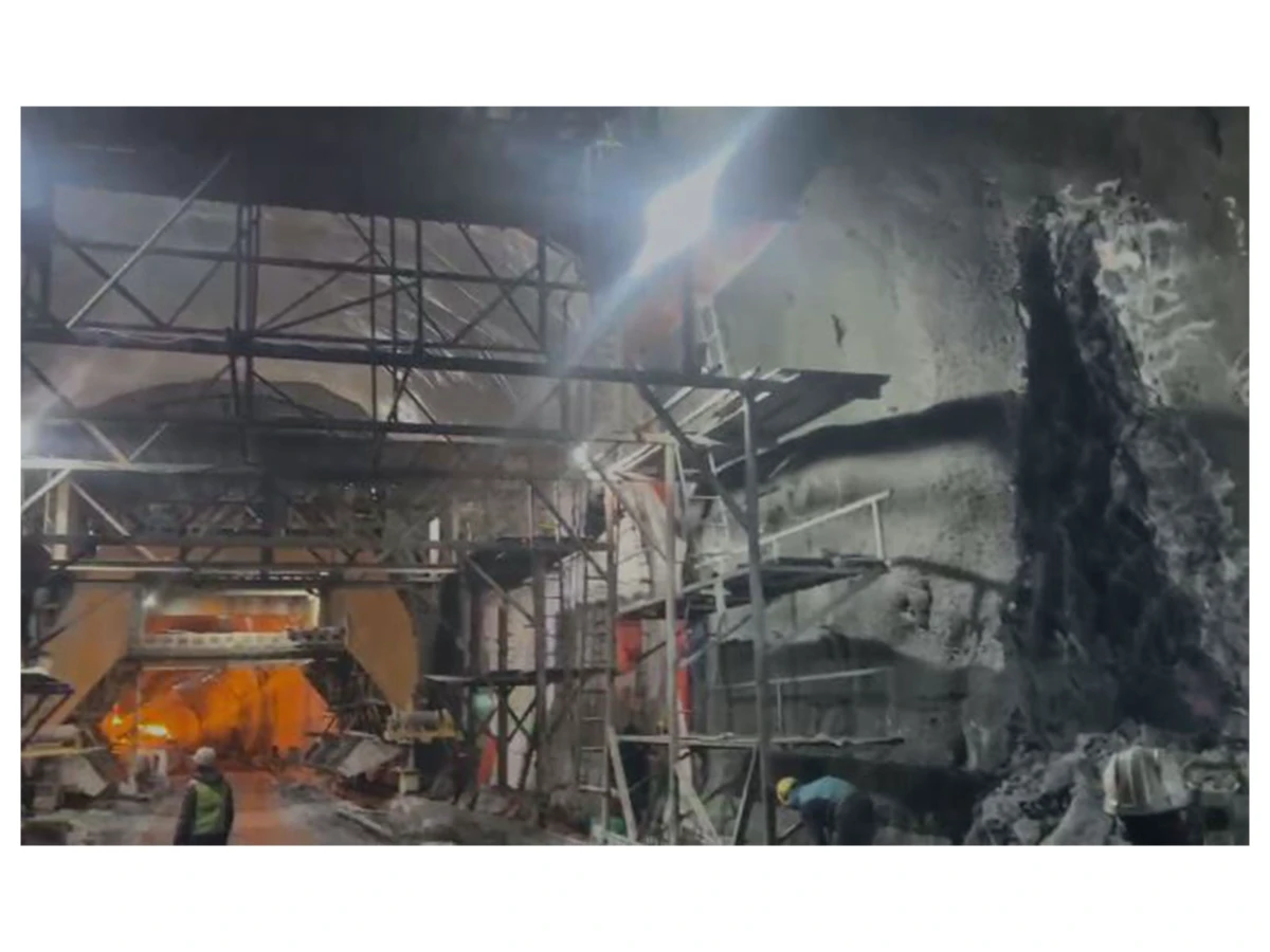 Zojila Tunnel nears key milestone, Gadkari to trigger breakthrough ...