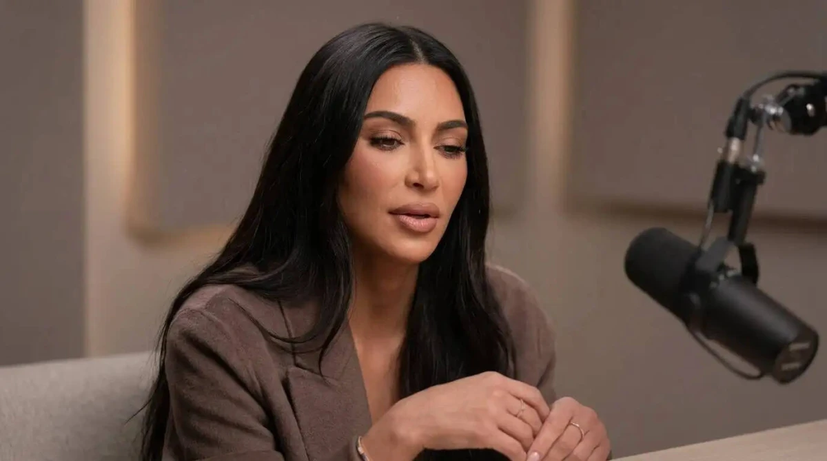 Kim Kardashian's 35 Daily Supplements: A Cause for Concern Among Fans ...