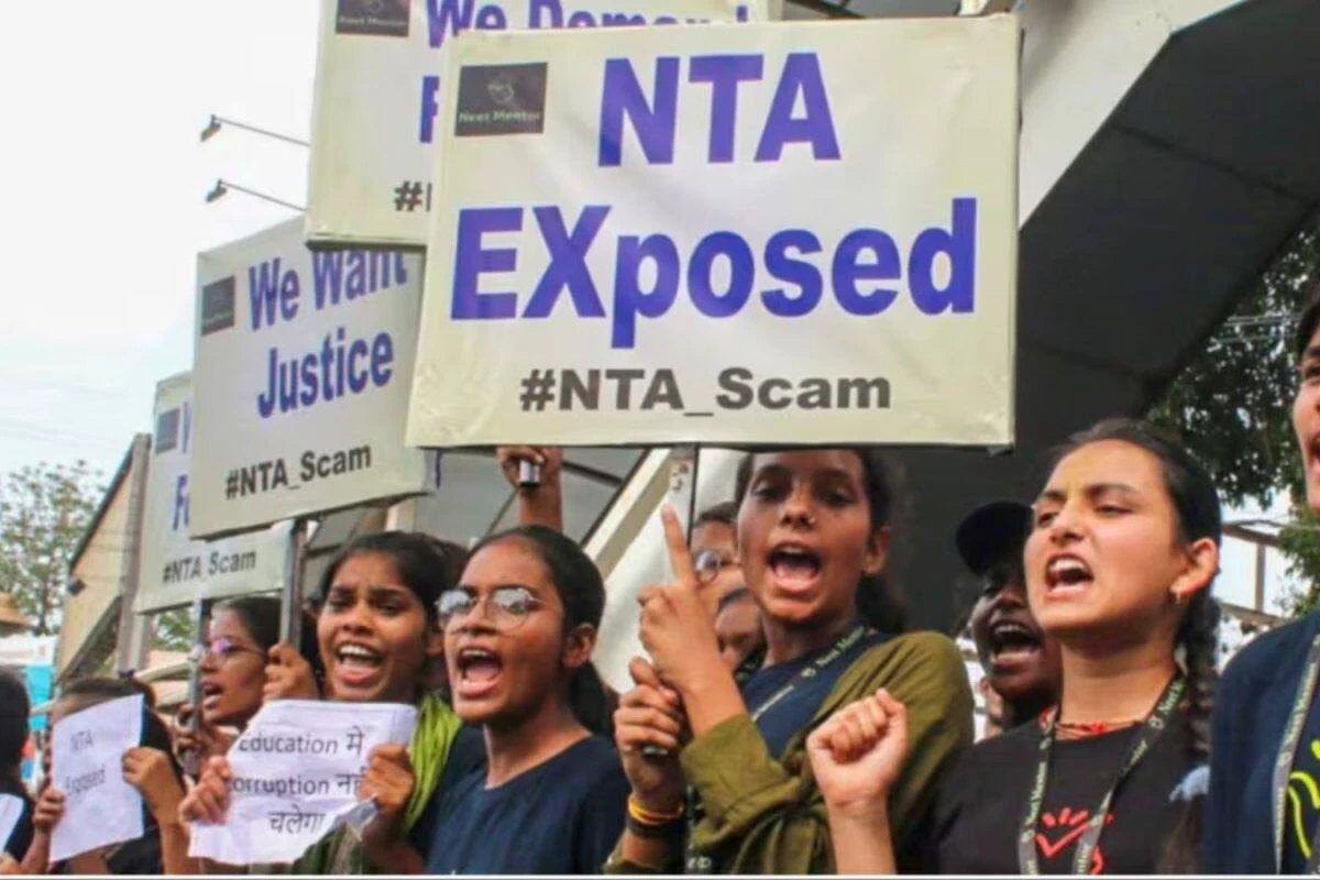 NEET প্রশ্নপত্র ফাঁস কাণ্ডে আটক ১৫, জয়পুরে খোঁজ 'মাস্টারমাইন্ডের ...