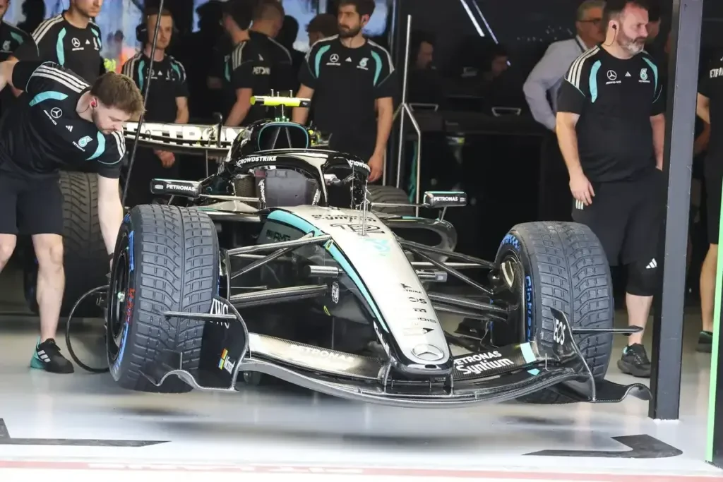 Mercedes sends shockwaves through F1 with bold surprise updates ahead ...