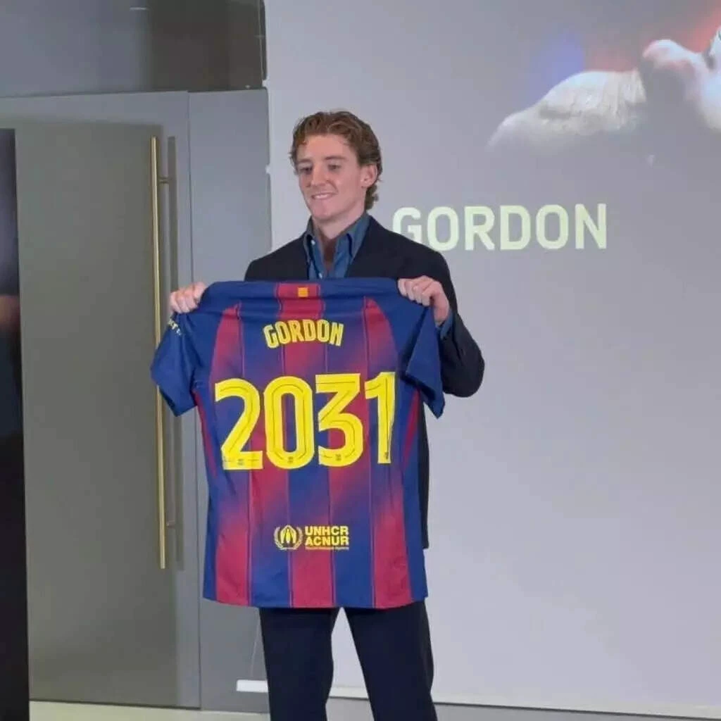 FC Barcelona Welcomes Anthony Gordon: A New Era for the English Winger ...