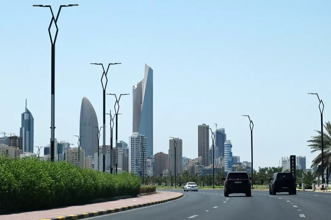 Kuwait Intercepts Missiles, Drones as Iran Claims Strike on US Bases ...