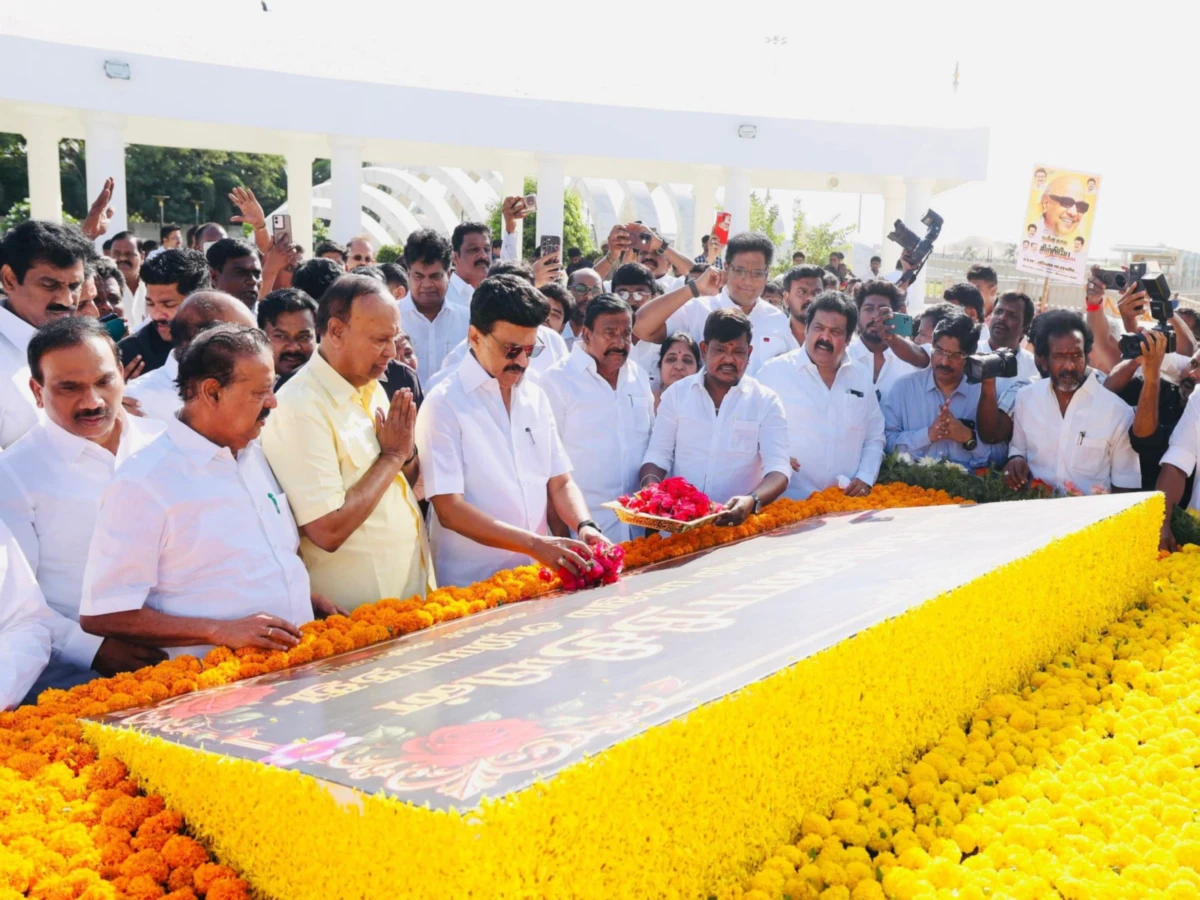 DMK president MK Stalin pays tribute to former Tamil Nadu CM ...