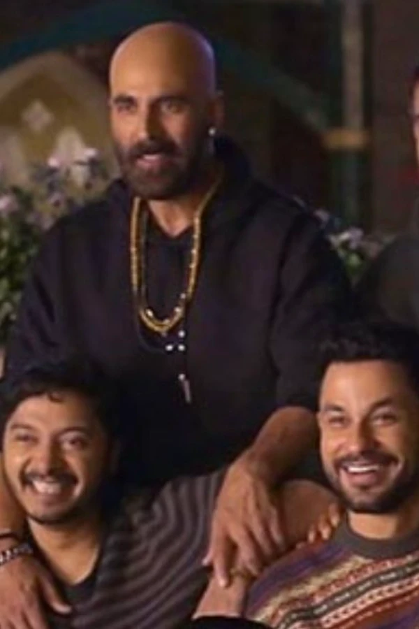 Tusshar On How Sharman Joshi Made Lucky Iconic; Says Akshay In Golmaal ...