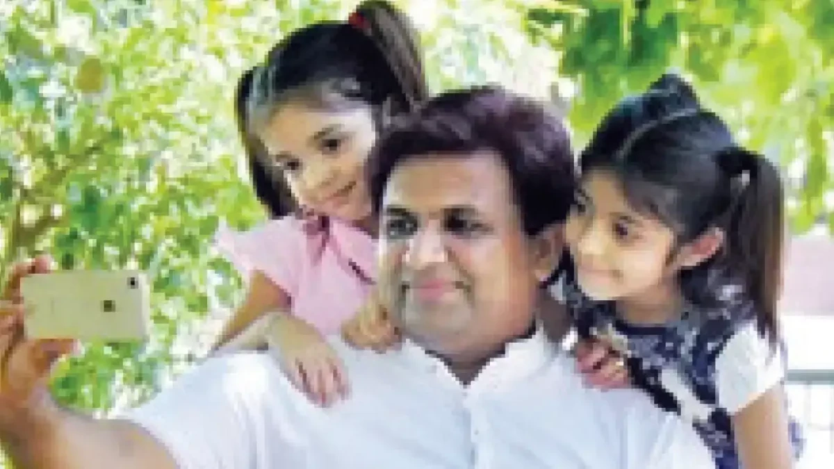 From regret to fest: 'Selfie With Daughter' founder tracks social shift ...