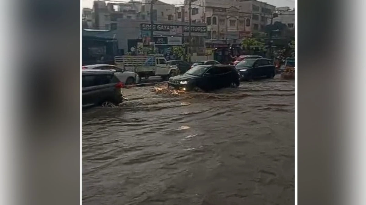 Hyderabad roads surrender to pre-monsoon rains, traffic swims by ...