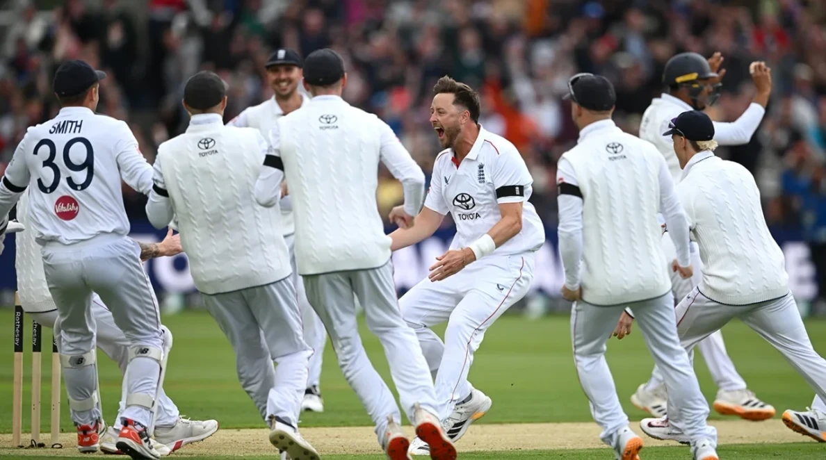Ollie Robinson Scripts Career-Best Test Figures as England Bowl Out New ...
