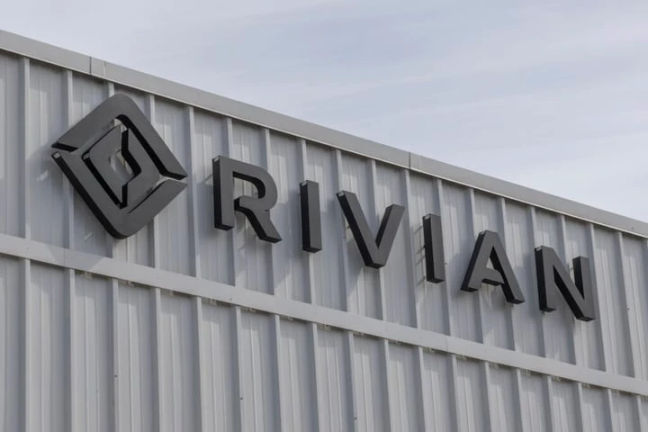 Rivian's Software Chief Explains Why Apple CarPlay, Android Auto And ...