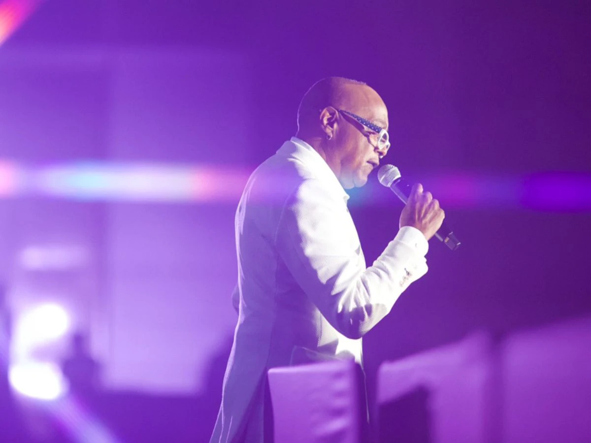 Who Is Peabo Bryson? The Grammy-Winning Singer Hospitalised After Major ...