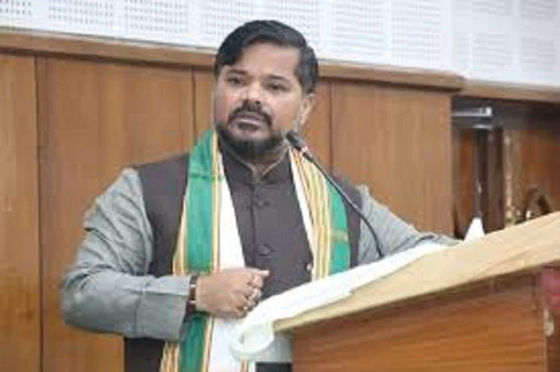 Tripura implements five-day work schedule for all state employees ...