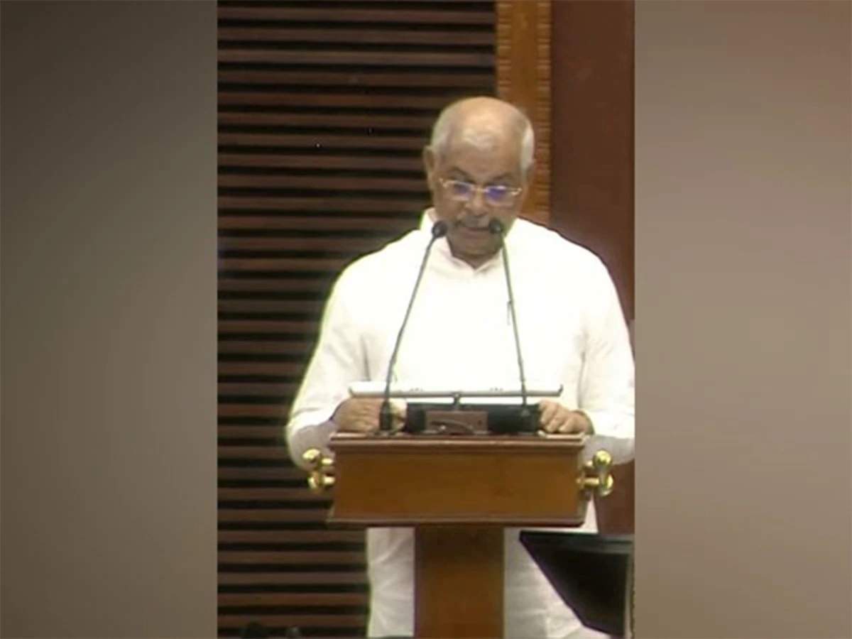 Governor Arlekar outlines UDF welfare measures and reforms in 16th ...