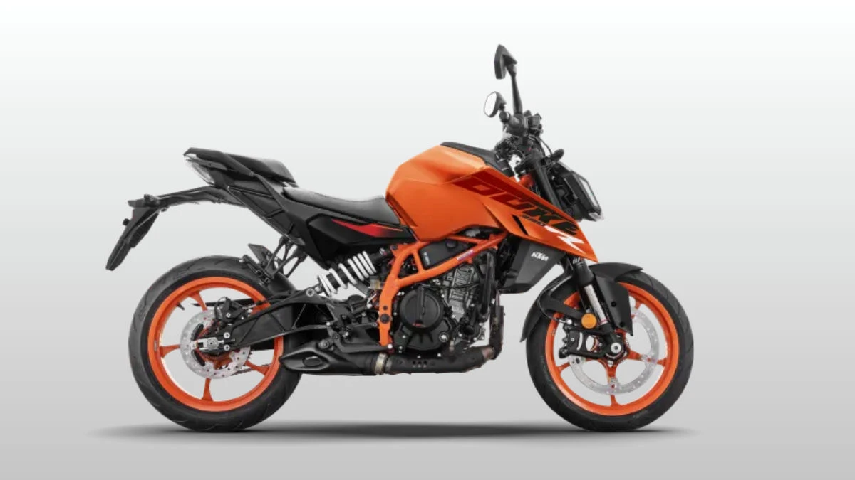 399cc KTM 390 Duke Gets the 'R' Stickers | Dailyhunt