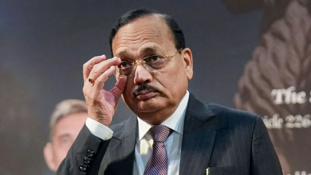 CJI Surya Kant faces backlash over 'cockroach' remark in London | Dailyhunt