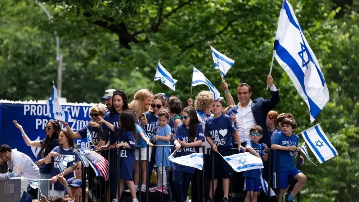Mike Bloomberg to March in Israel Day Parade Amid Controversy | Dailyhunt