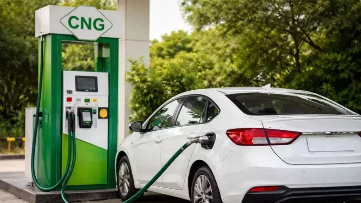 Delhi CNG Price Jumps Again as Fuel Costs Begin Pinching Daily Budget ...