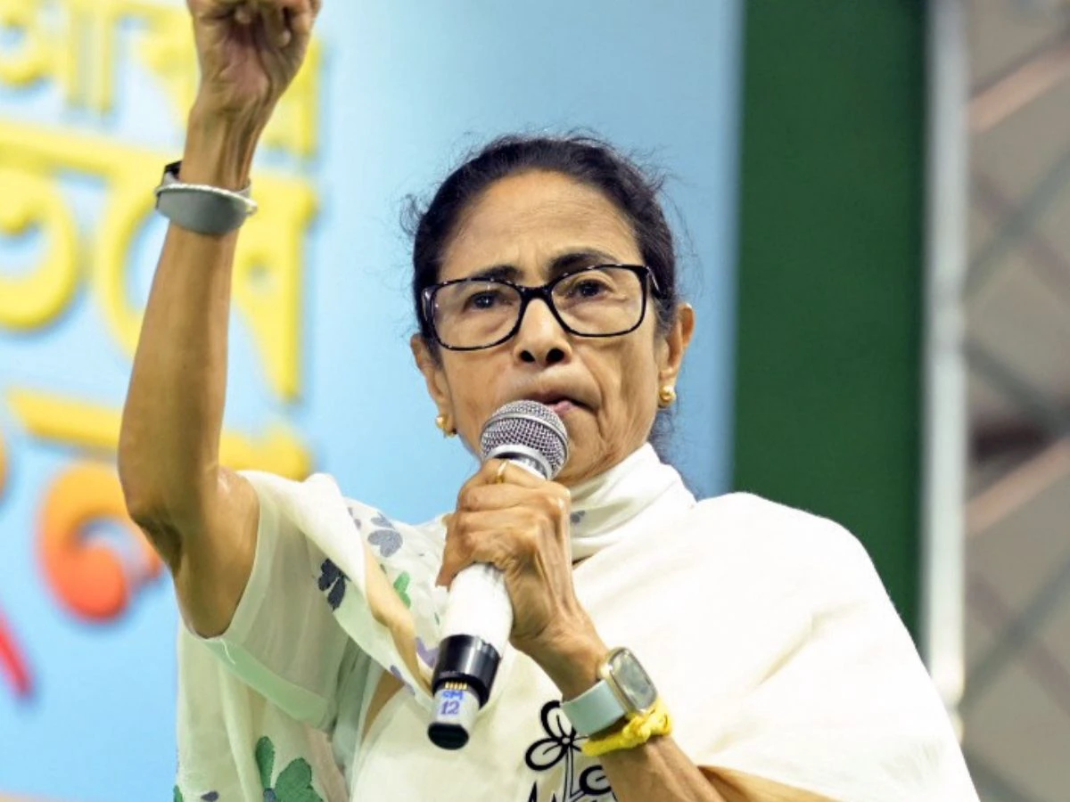 TMC In Turmoil? Why Mamata's Party Dissolved All Committees | Dailyhunt