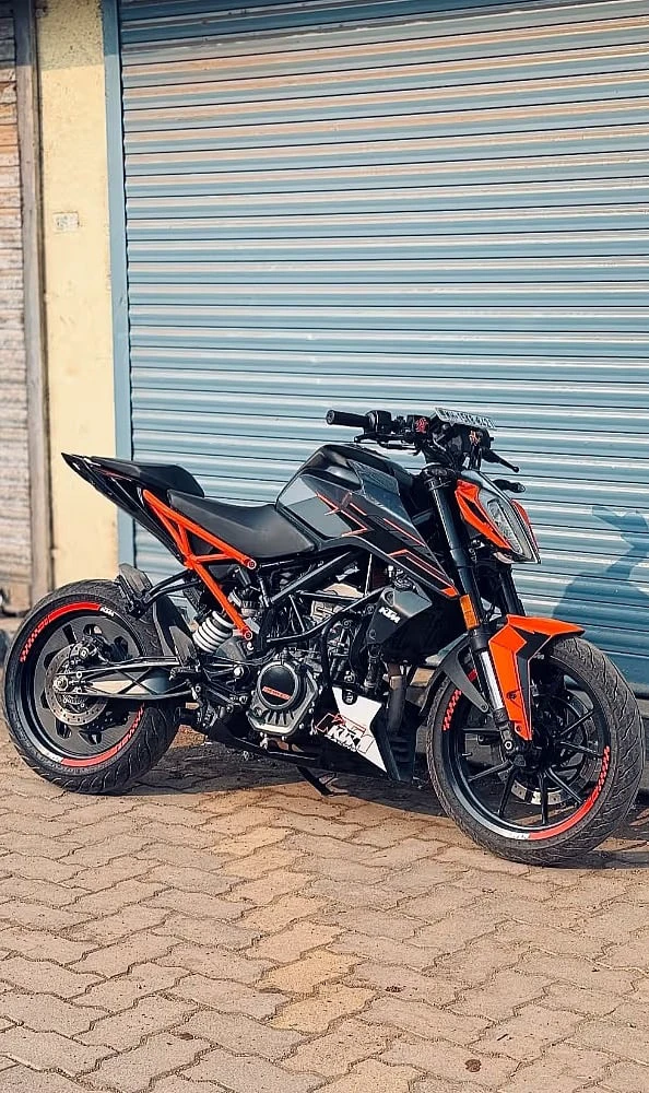 KTM Duke 200 vs Yamaha MT-15 V2: Which Street Bike Wins? | Dailyhunt