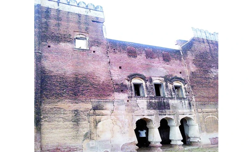 Save Gen Zorawar Haveli | Dailyhunt