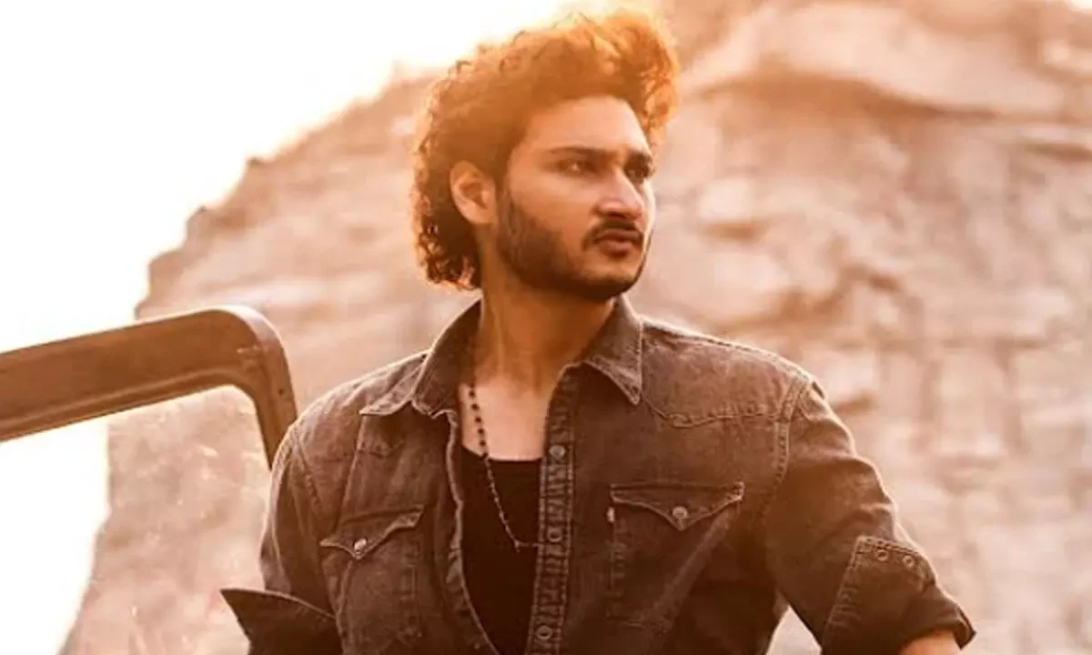 'Srinivasa Mangapuram' teaser packs a punch | Dailyhunt
