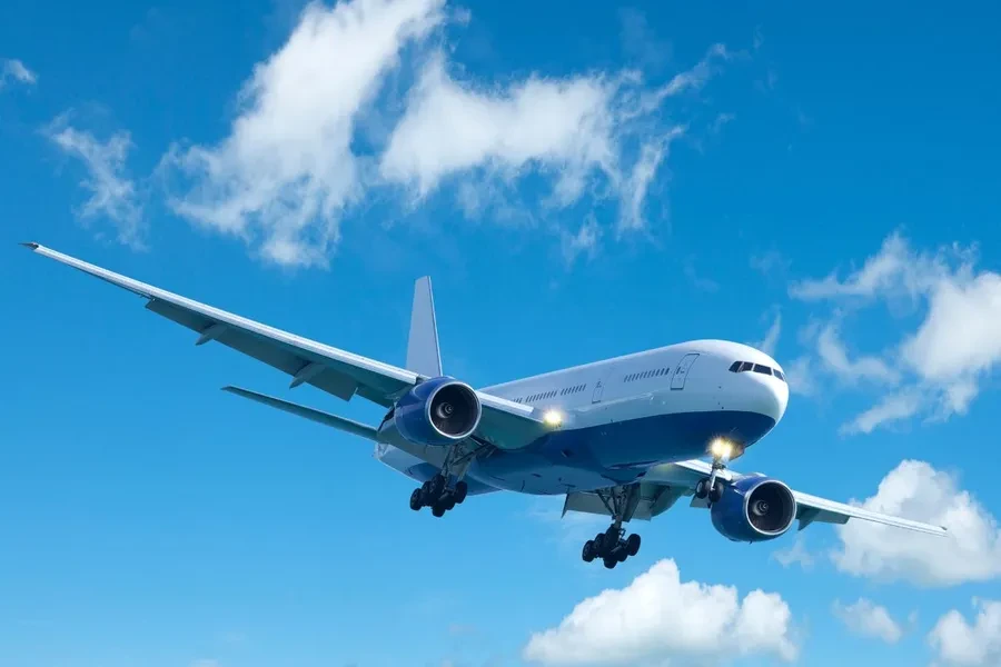 Supreme Court questions huge flight fare gap, asks Centre to curb ...