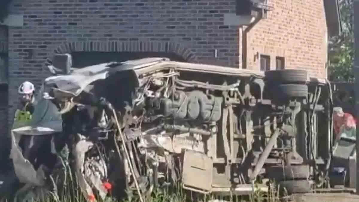Belgium: Train collides with school bus, several dead | Dailyhunt