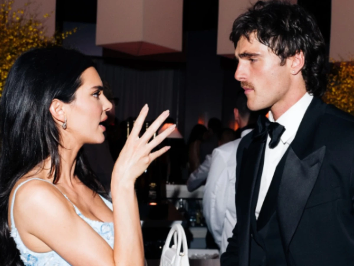 Not Kylie Jenner, This Pop Star Played Cupid Between Kendall Jenner And ...