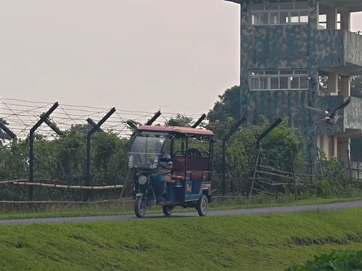 Locals in Cooch Behar donate land for India-Bangladesh border fence ...