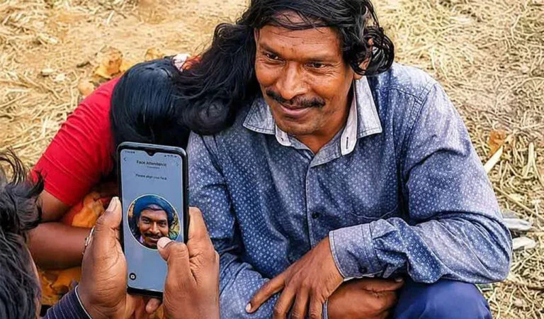 A labourer's funny tweak to register on attendance EGS app in ...