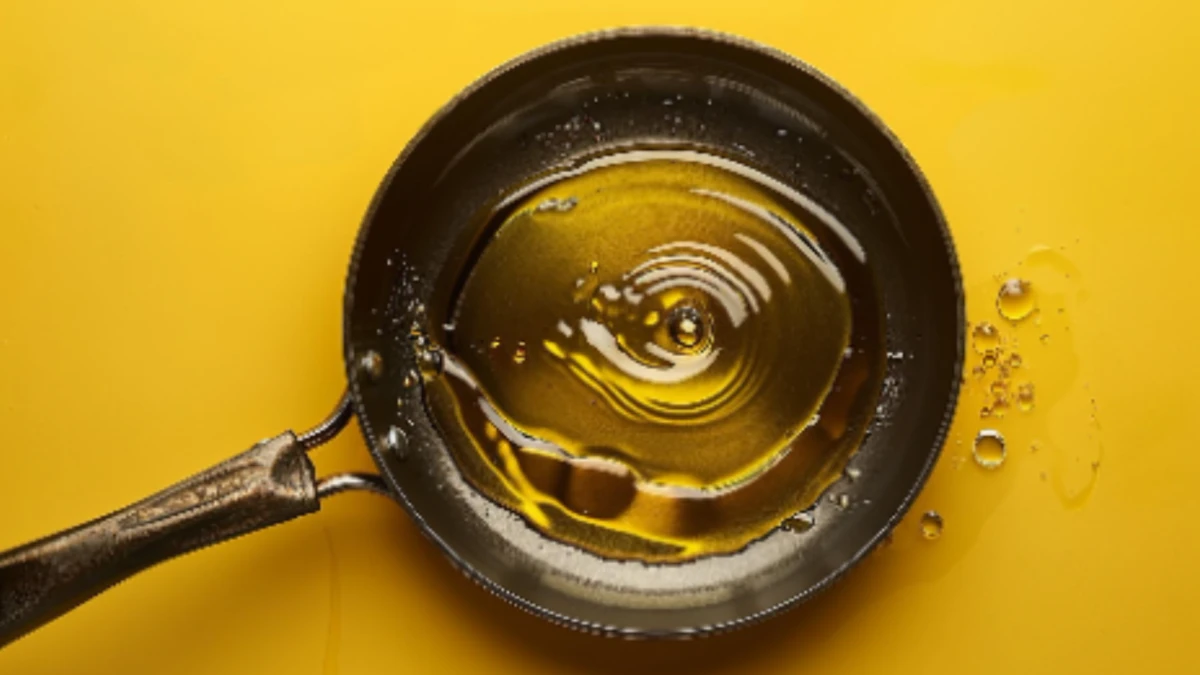 Used Cooking Oil Hacks: 5 Smart Ways to Reuse It Around the House ...