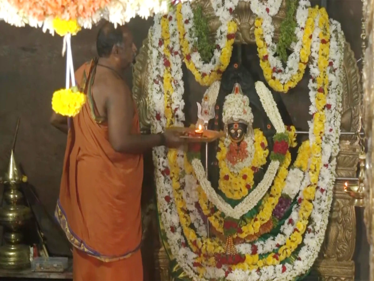 Congress holds prayers as DK Shivakumar prepares for Karnataka CM oath ...