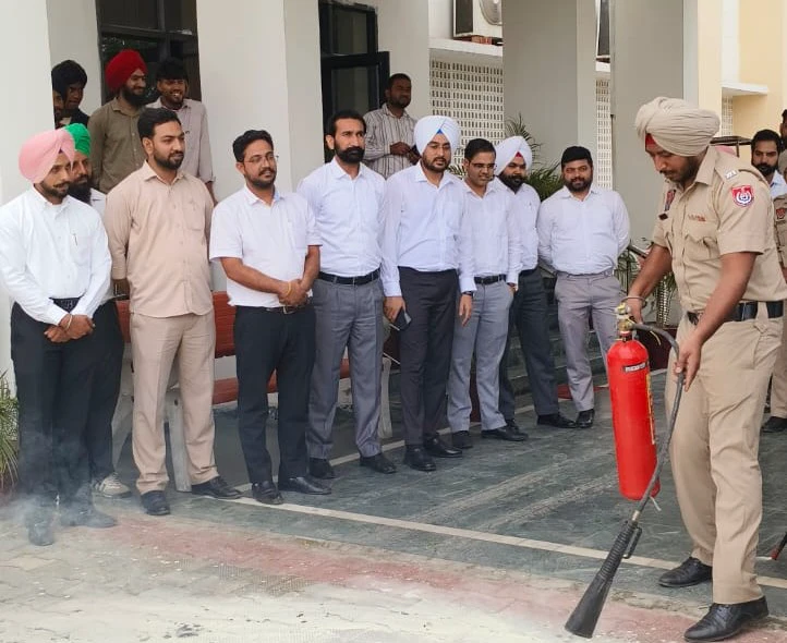 Fire safety training session held at Patti Judicial Court Complex ...