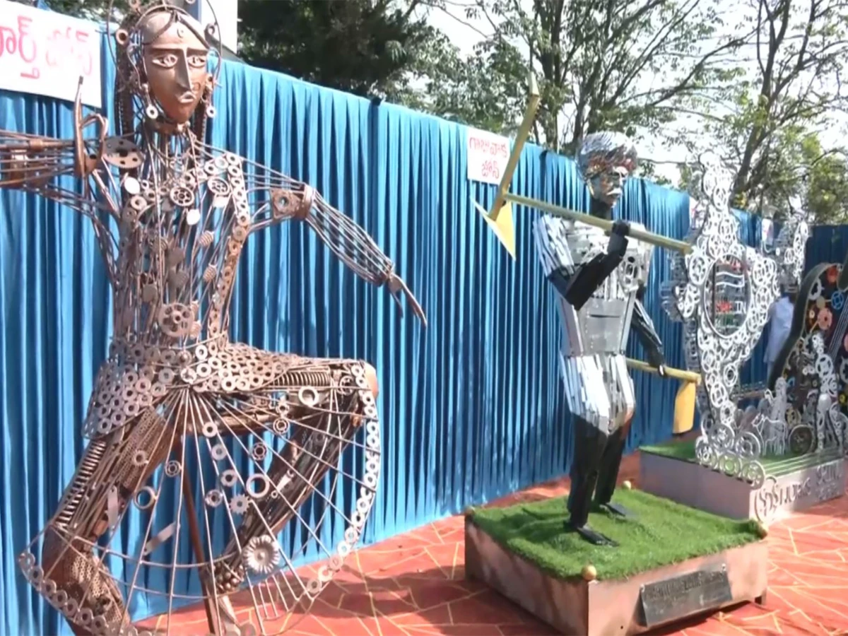 'Swarna Andhra Swachh Andhra' programme held in Visakhapatnam to raise ...