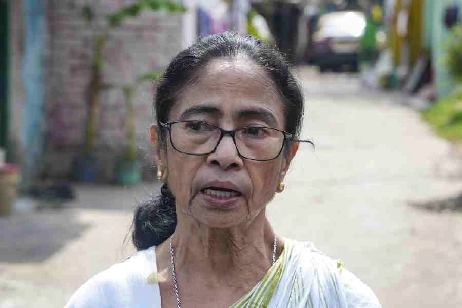 Mamata says TMC to go ahead with sit-in against attacks on party ...
