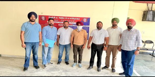 Vigilance Bureau nabs Accountant red handed accepting bribe of Rs ...