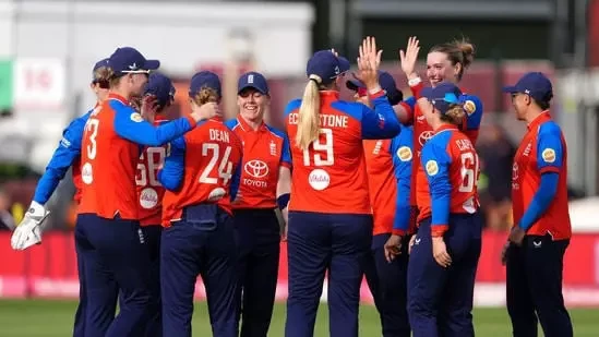 England beat India in 3rd T20I, clinch series 2-1 | Dailyhunt