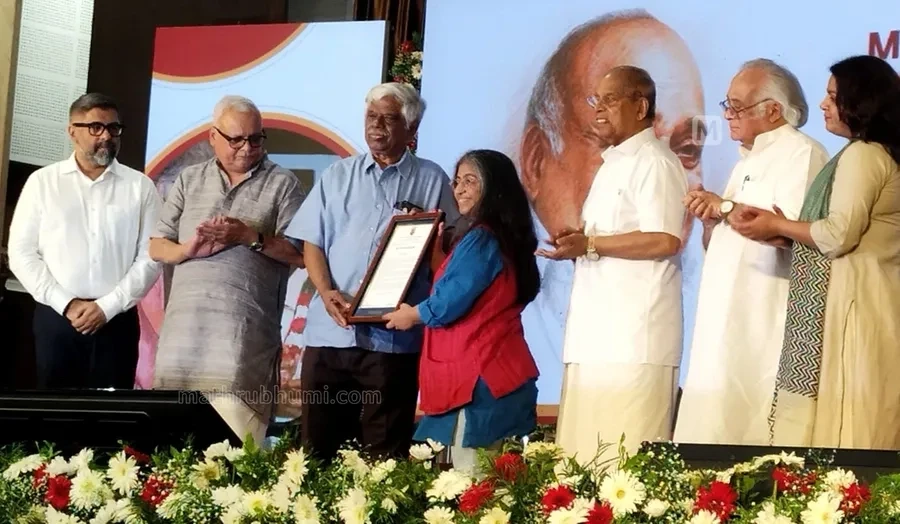 Sunitha Krishnan receives Veerendra Kumar Memorial National Thought ...