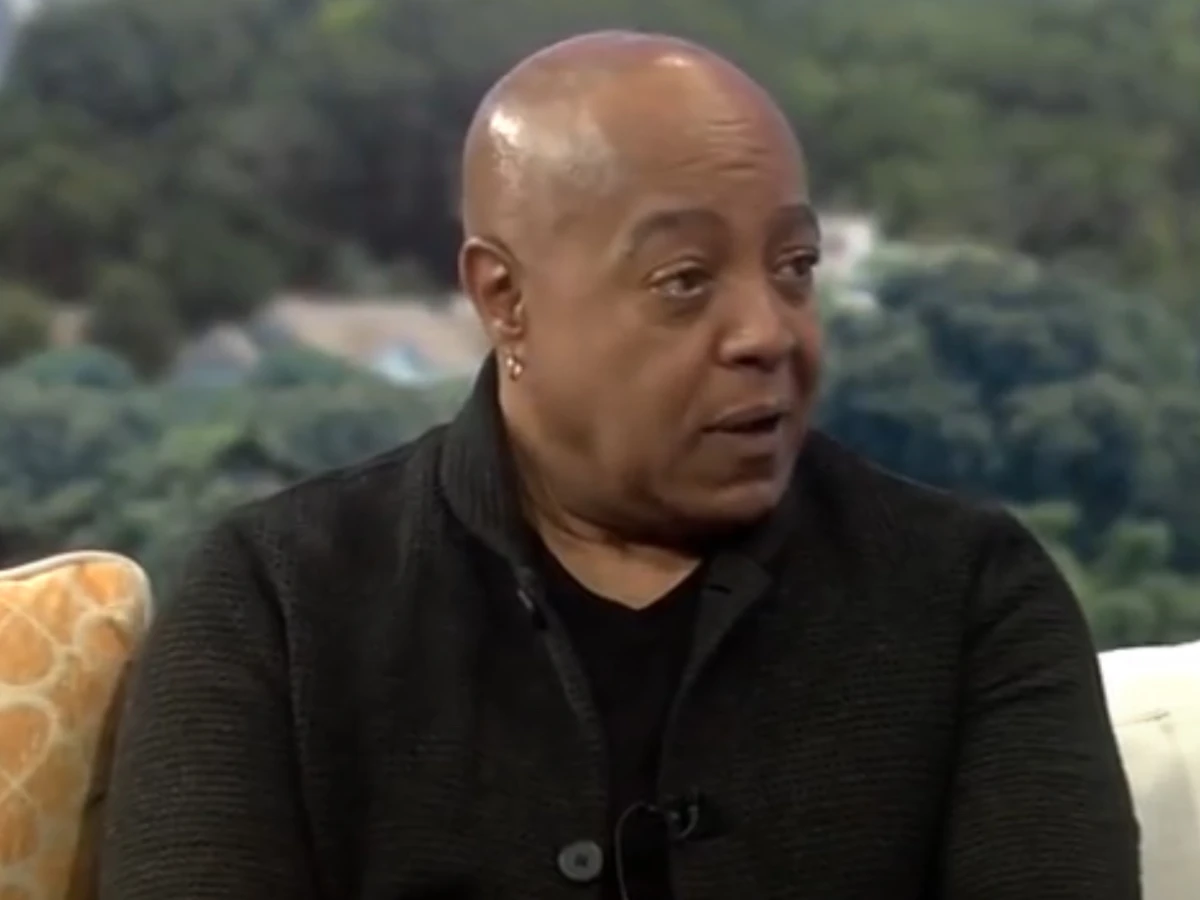 Grammy-Winning R&B Legend Peabo Bryson Suffers Stroke At 75: A Look At ...