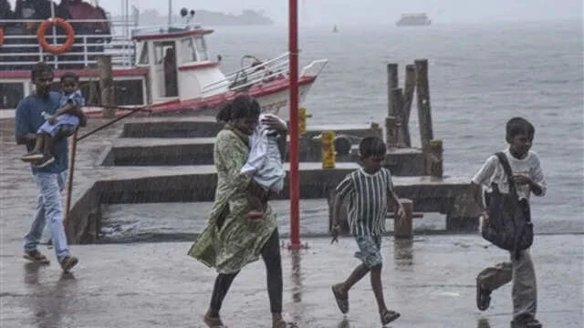 Monsoon Arrives in Kerala Amidst Heatwave in Northern India | Dailyhunt