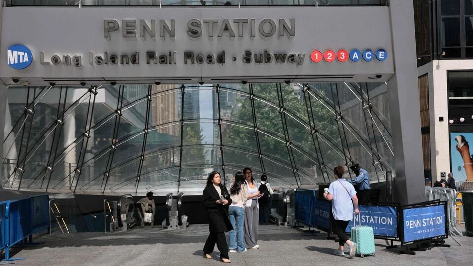 At least five injured in fire in rail yard train car near Penn Station ...
