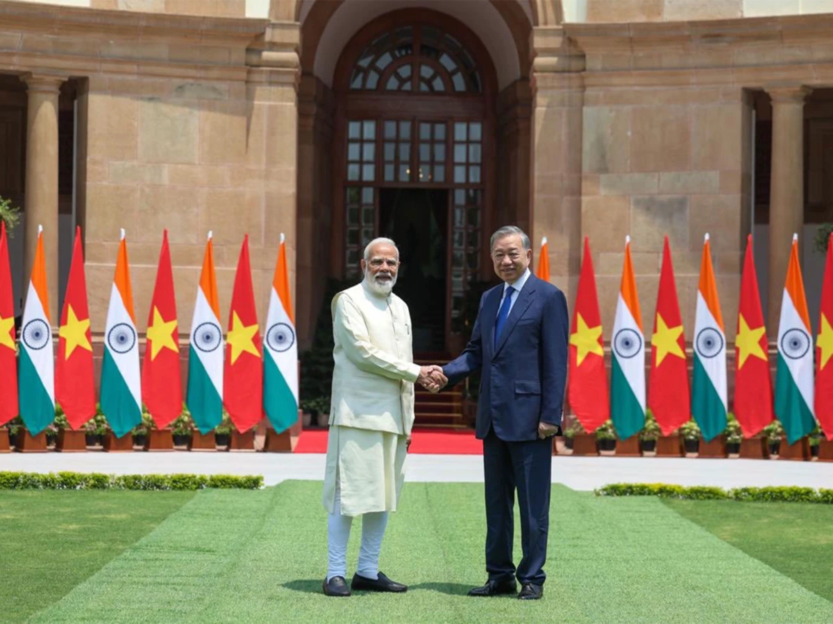 India, Vietnam deepen strategic ties, set $25 bn bilateral trade target ...