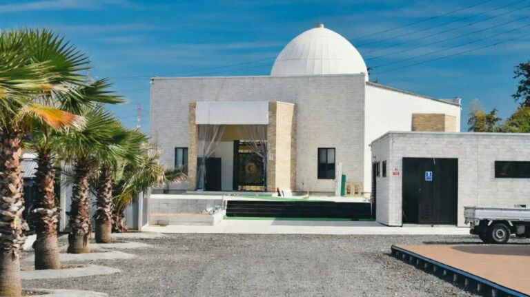 Japan: Illegal Mosque built by Pakistanis in a restricted area ordered ...