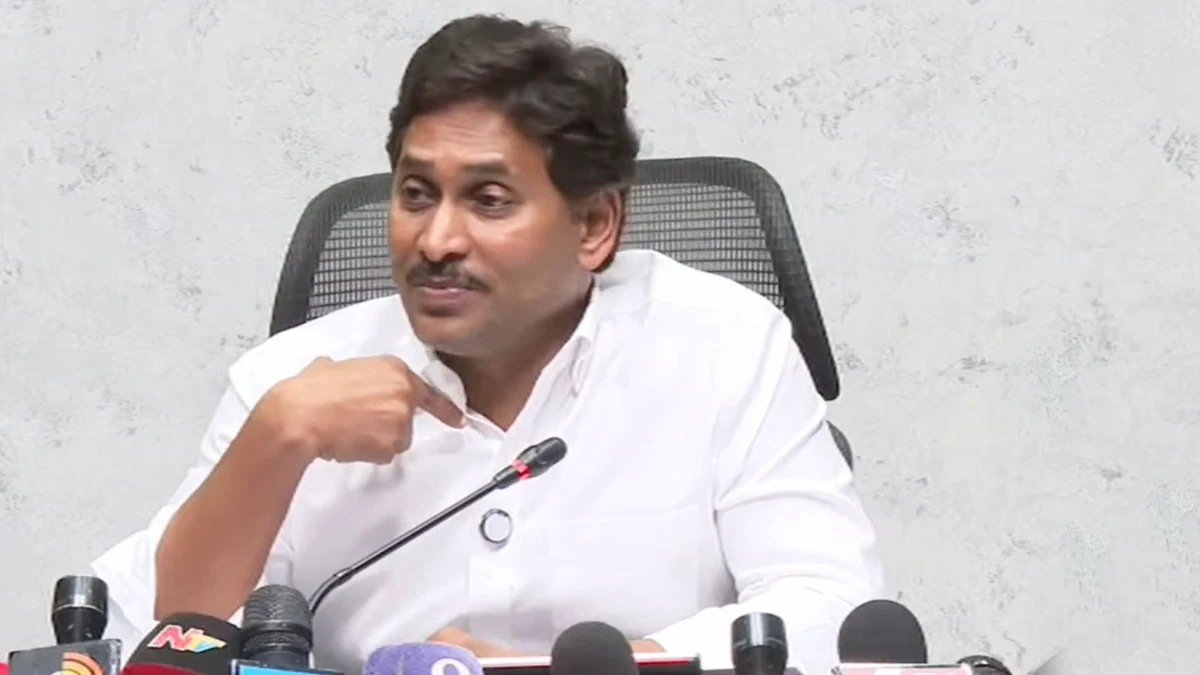Is Jagan Blaming CBN For Raja Reddy, YSR, Viveka Deaths? | Dailyhunt