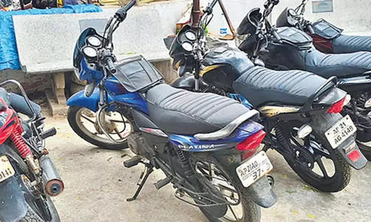 Bike thieves gang busted | Dailyhunt