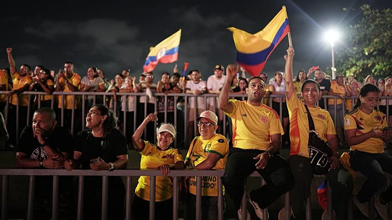 Trump ally and leftist candidate head for runoff in Colombia's ...