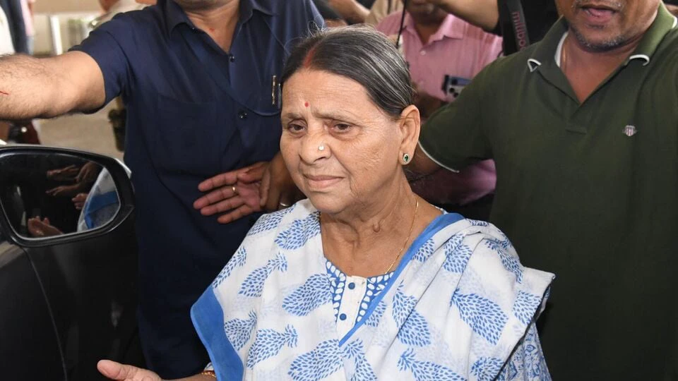 Political row erupts in Bihar over prime govt bungalow as Rabri Devi ...